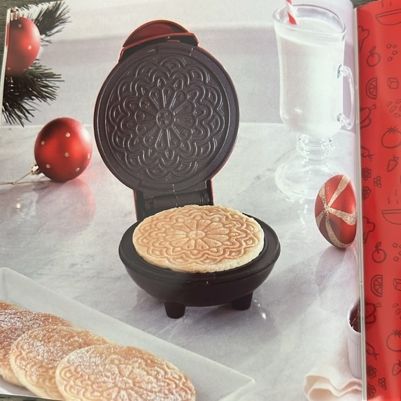 Dash | Kitchen | Dash Mini Pizzelle Maker With Recipe Book New | Poshmark